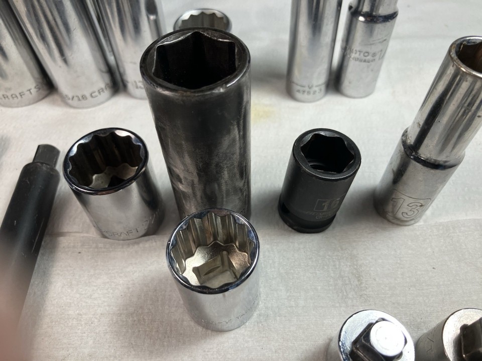 1/2” Drive Ratchet Wrench And Assorted Sockets | eBay