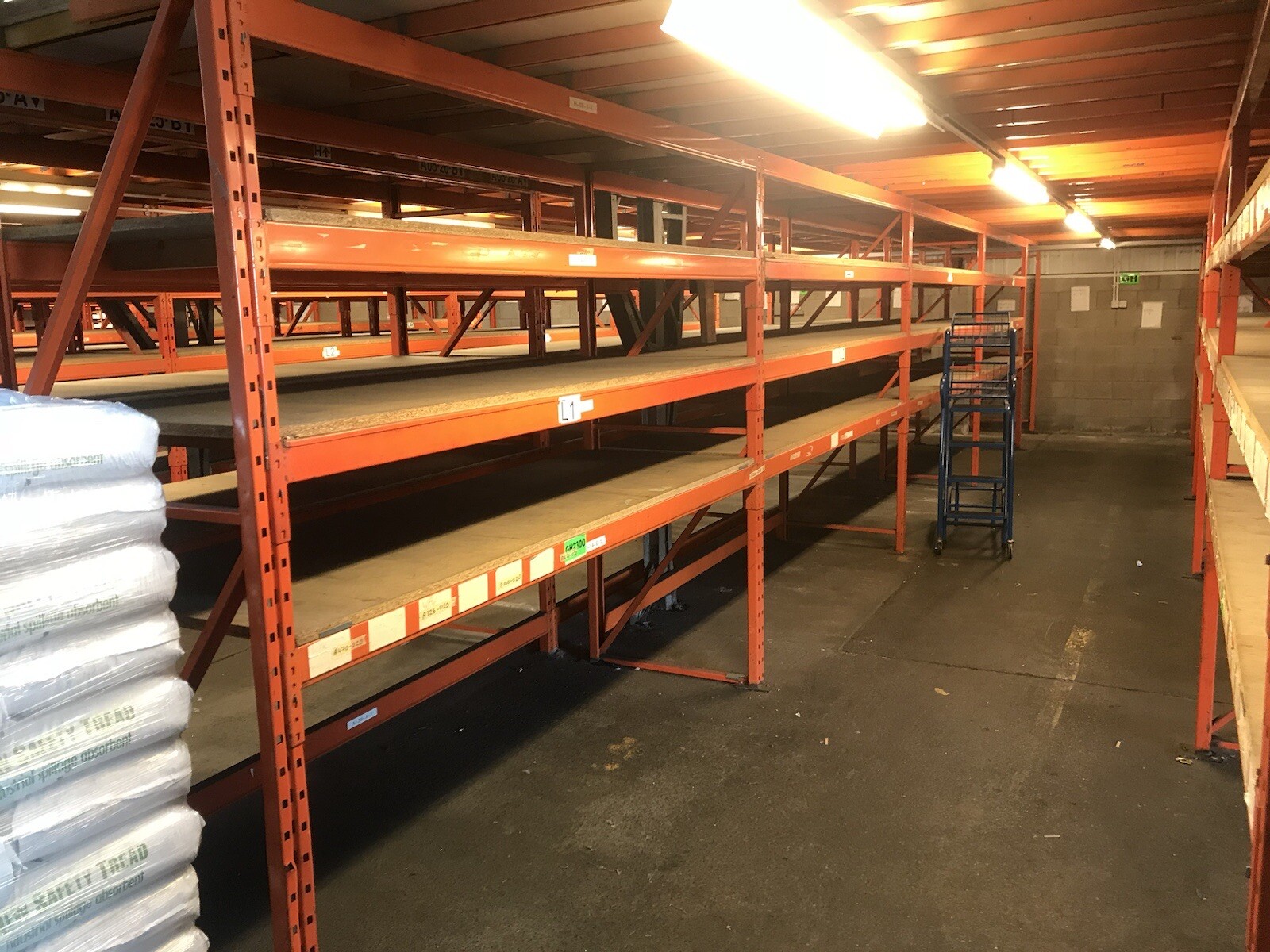 RediRack Pallet Racking - Warehouse Shelving- Heavy Duty - Industrial ...