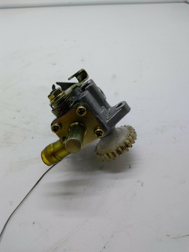 Ski Doo Grand Touring 380 Oil Pump Assy 420887997 420887995 Formula ...