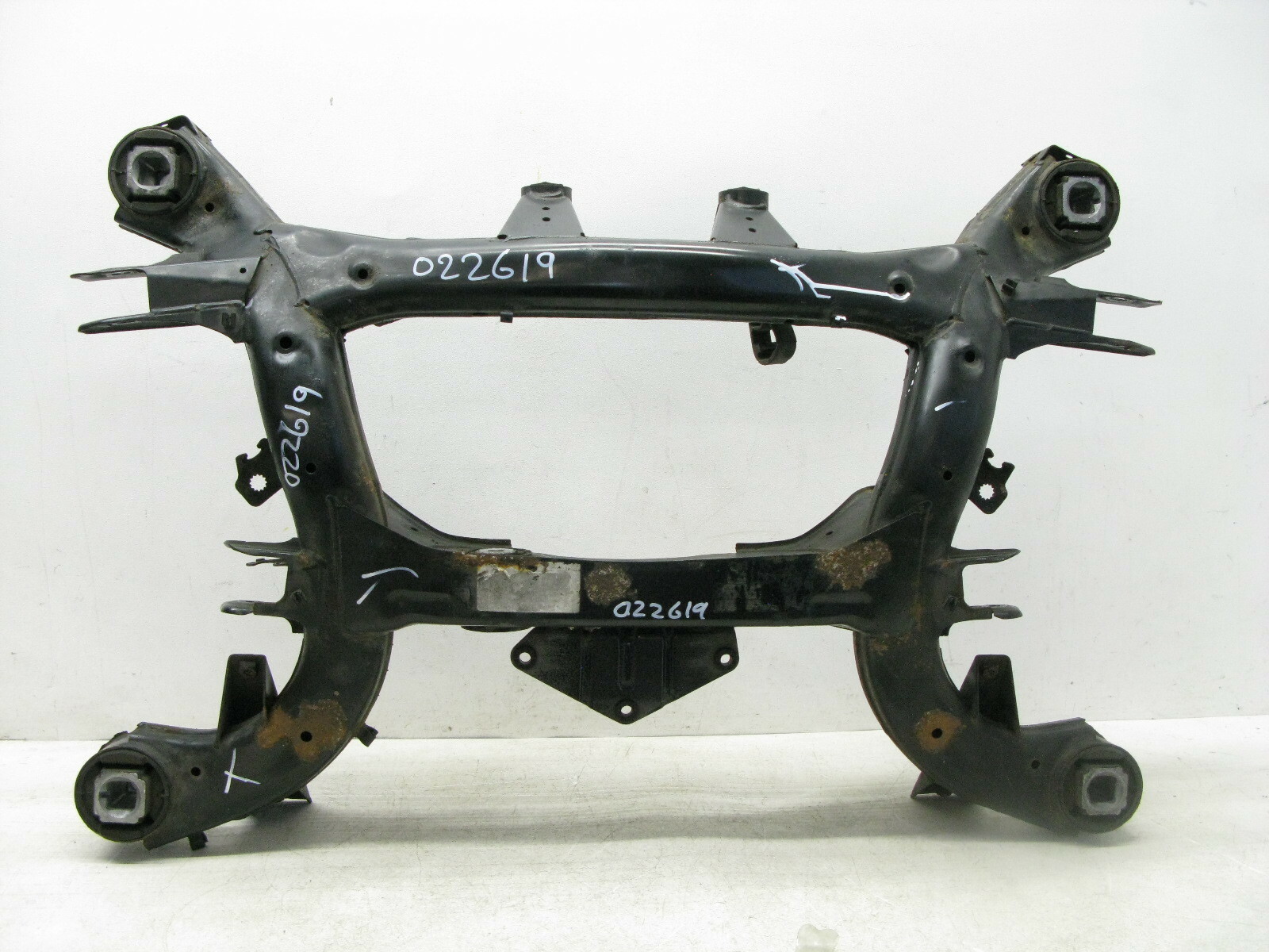 07-13 BMW E70 X5 REAR AXLE CARRIER SUBFRAME CROSSMEMBER K FRAME 022619 ...