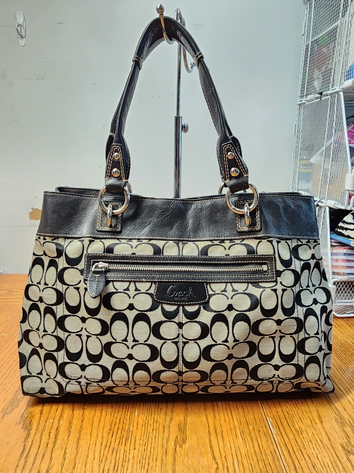 Coach Black Ivory Signature Penelope Leather Carryall… - Gem