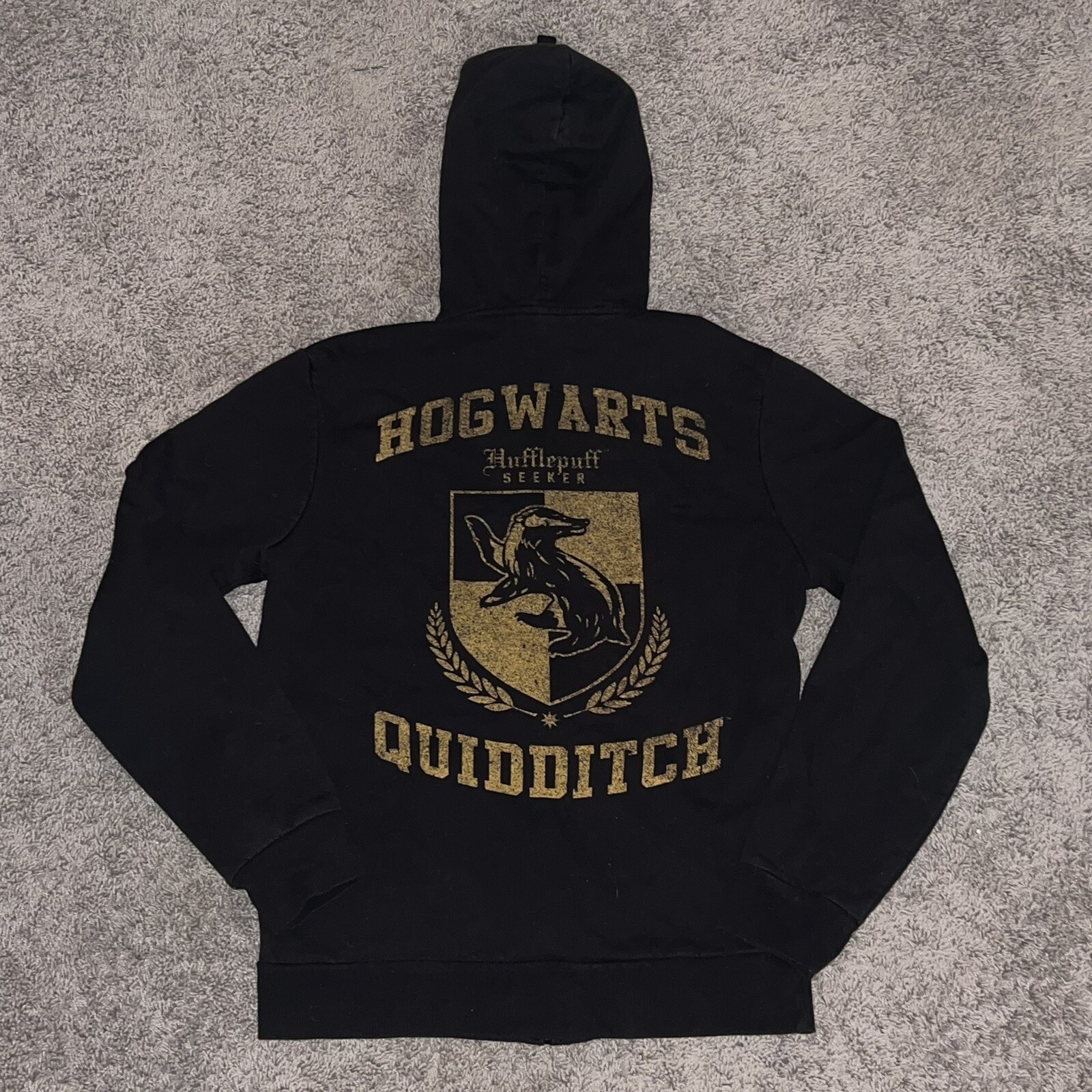 Harry Potter Black Hufflepuff Quidditch Crest Seeker … - Gem