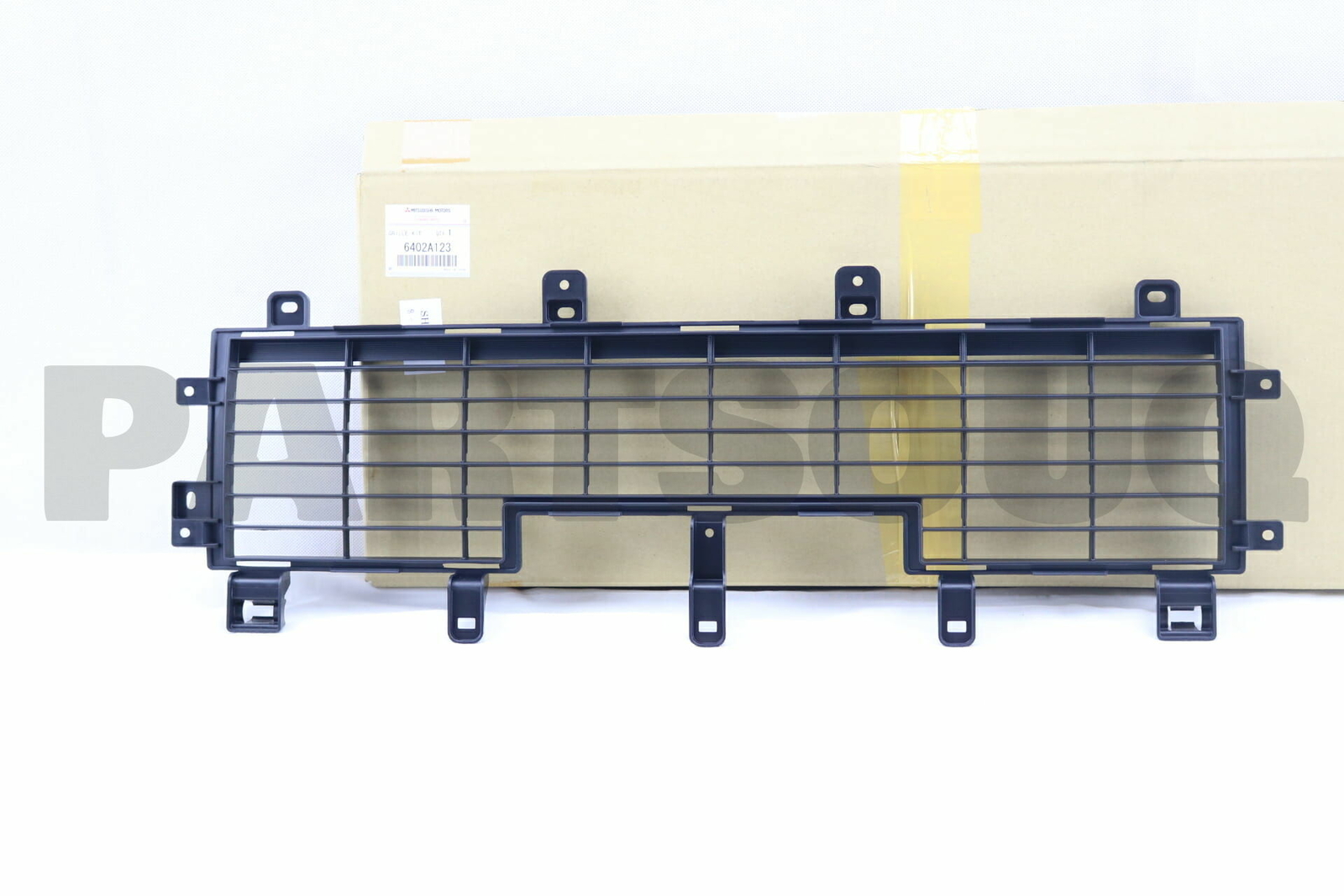 6402A123 Genuine Mitsubishi GRILLE,FR BUMPER | eBay