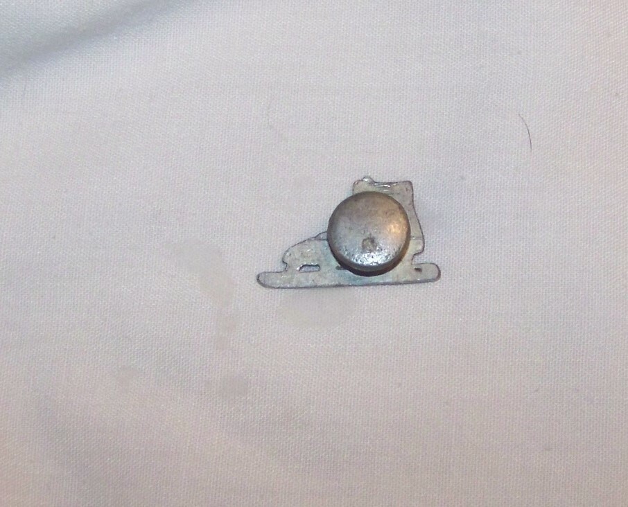 VINTAGE THE WORLDS BEST ICE SKATES PLANERT ADVERTISING FIGURAL LAPEL ...