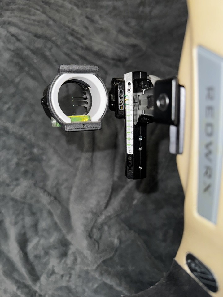 Hoyt RX7 Ultra Hamskea Epsilon Ultraview Slider Compound Bow Setup 60 ...