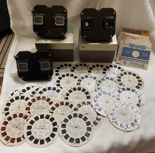 Vintage View-Master Viewers W/ 27 View Master Reels Lot Peanuts,Disney ...