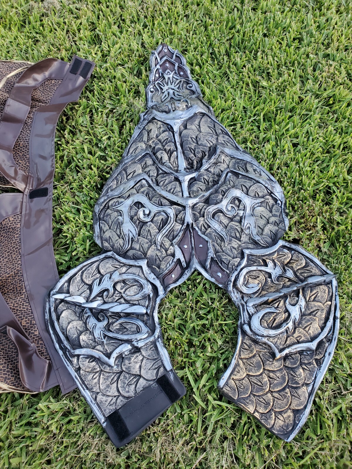 Morris Costumes Men's Chainmail Dragon Lord Vinyl Tun… - Gem