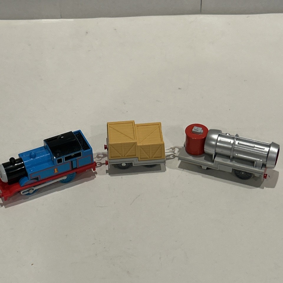 Thomas & Friends TrackMaster Thomas and the Jet Engine Motorized WORKS ...