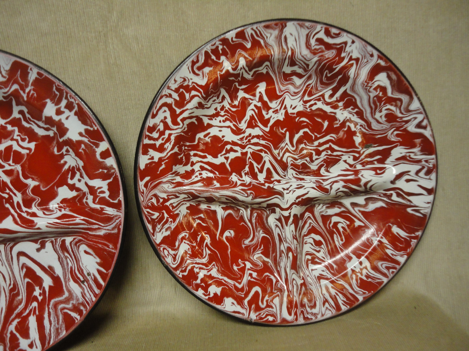 2 Red Marbleware Swirl Enamelware Graniteware Splatterware Divided ...