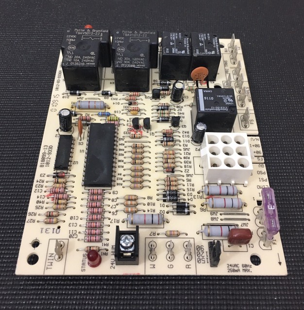 Goodman B18099-13 Amana Furnace Control Board B1809913s for sale online ...