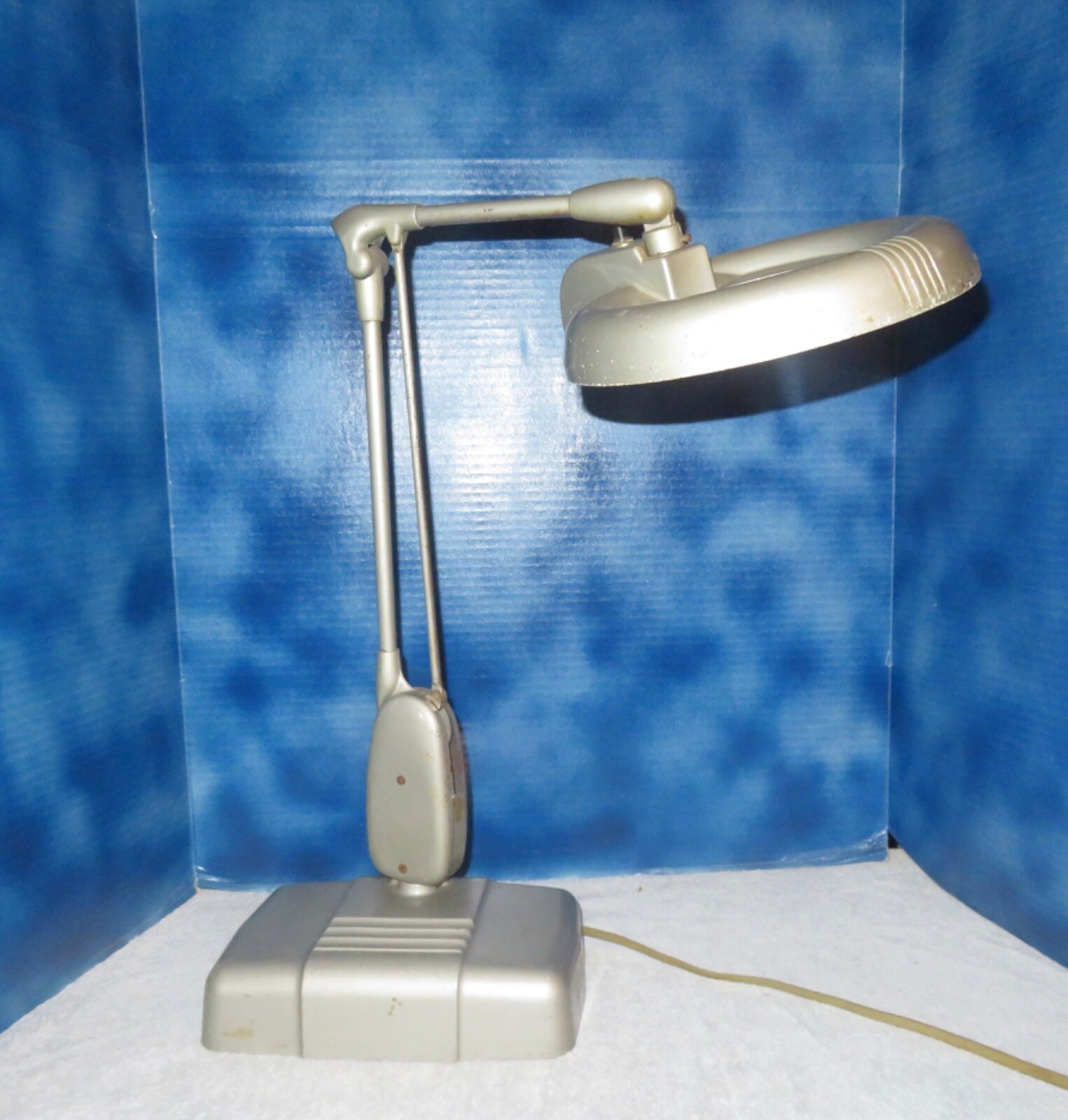 Vintage 1960s Dazor Floating Fixture Jewelry Lamp Model M-1470 Gray | eBay