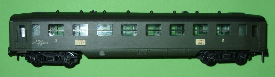 Hornby Acho / 733 SNCF 2nd Class Paris-Lille Coach / Boxed | eBay