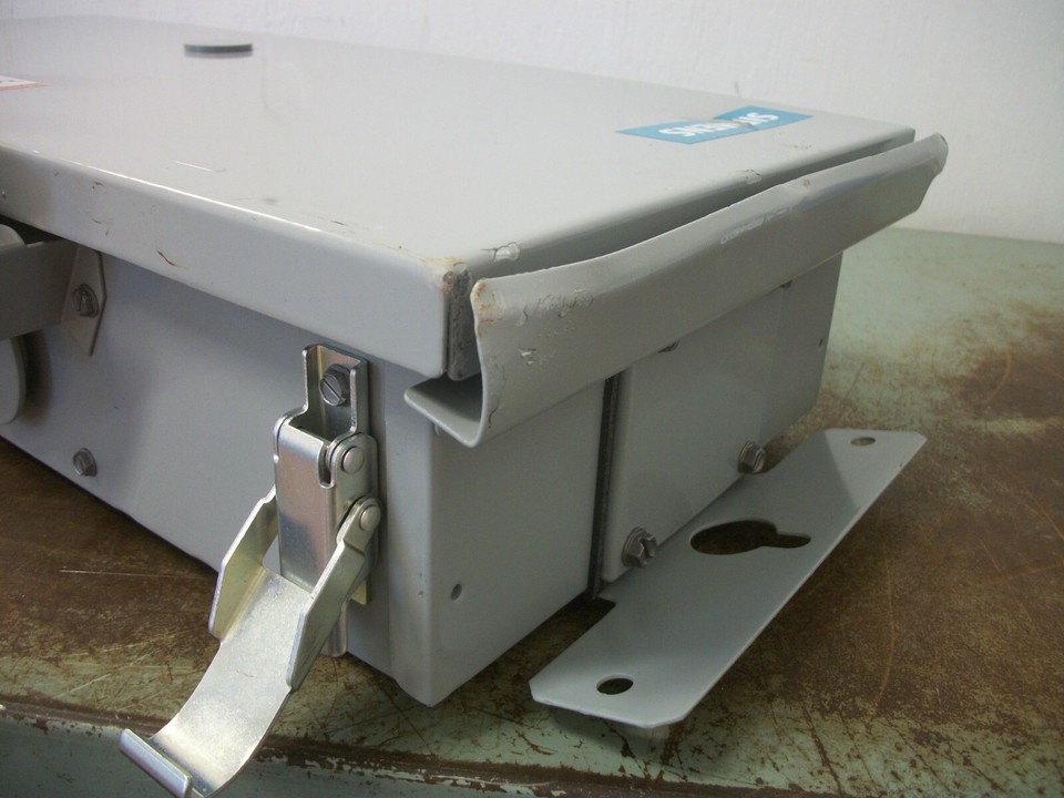 SIEMENS 3PH PUMP CONTROL PANEL 3R 82ADD6FBH 460VOLT 10HP 30AMP FUSIBLE ...