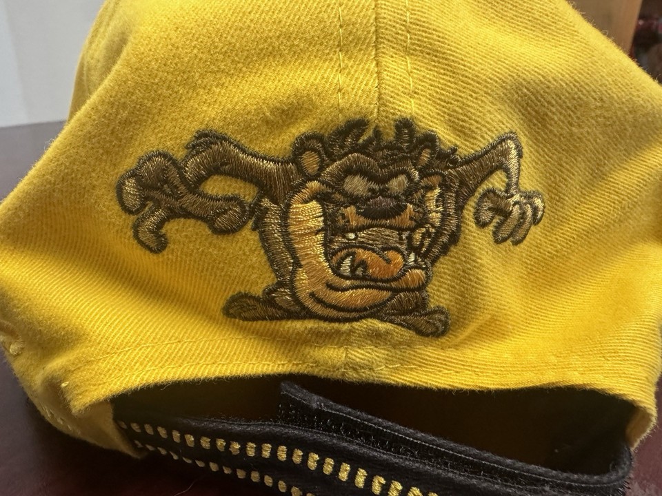 Loney Tunes Action At The Track Phoenix 2003 NASCAR | eBay UK