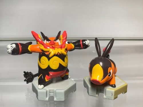 Tepig & Emboar(2 pcs)Pokemon Monster Nintendo Tomy Plus Collection ...