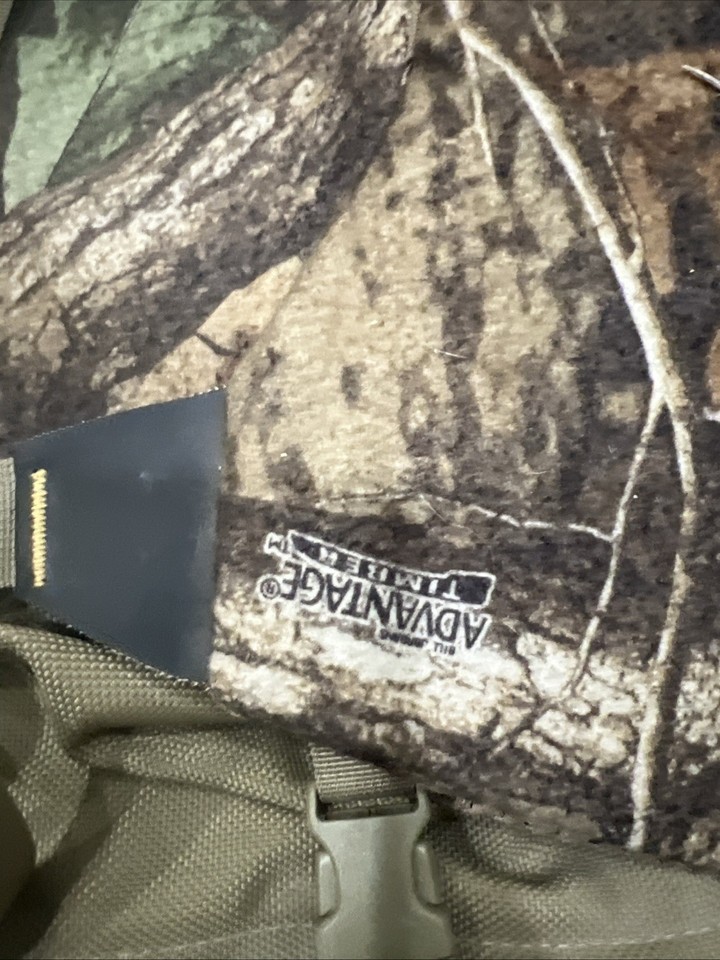Badlands 2200 Hunting Backpack Large Timber Camouflage Internal Frame ...