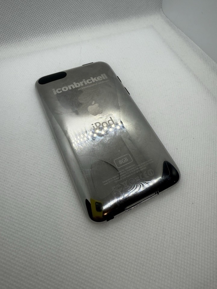 Apple iPod Touch 2. Generation 2G (8GB) Black Collectors A1288 Returns | eBay