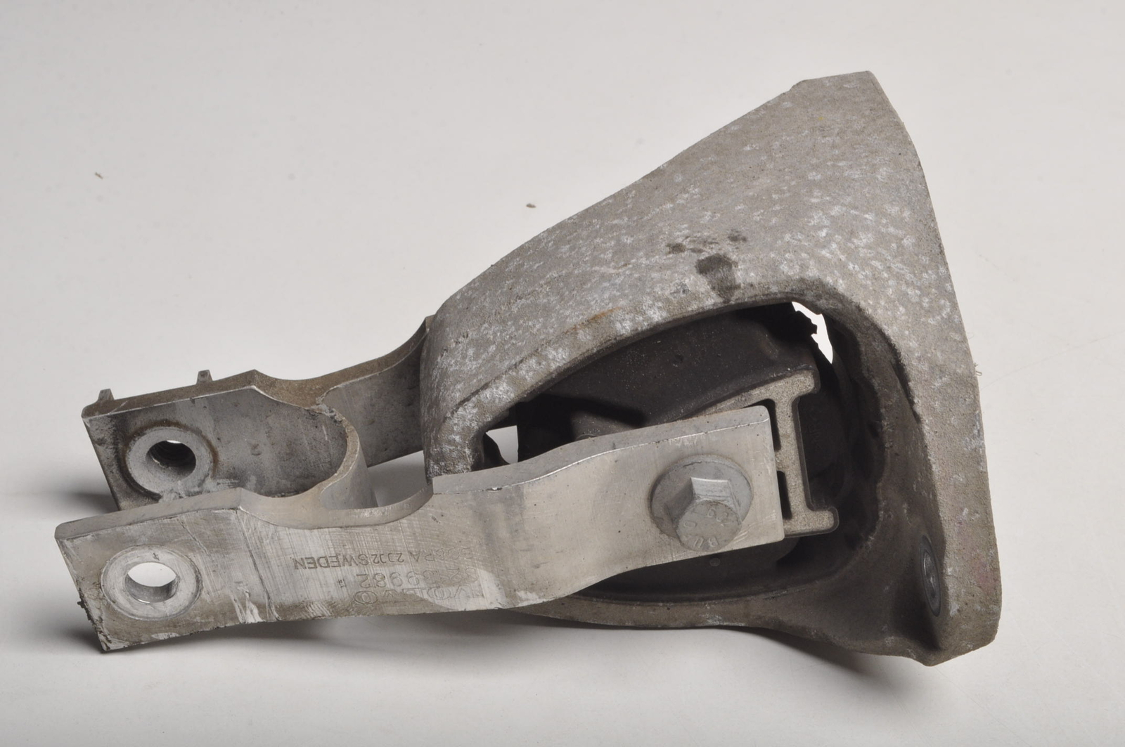 VOLVO S60 III V60 II XC60 II XC90 II V90 S90 Motorhalterung Motorlager ...