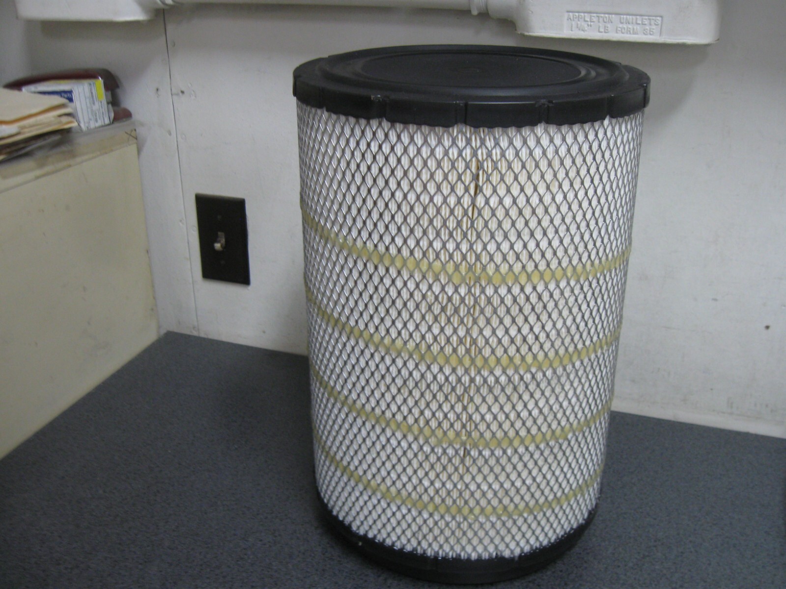 INTERNATIONAL-NAVISTAR 3532799C1 - Air filter cross reference