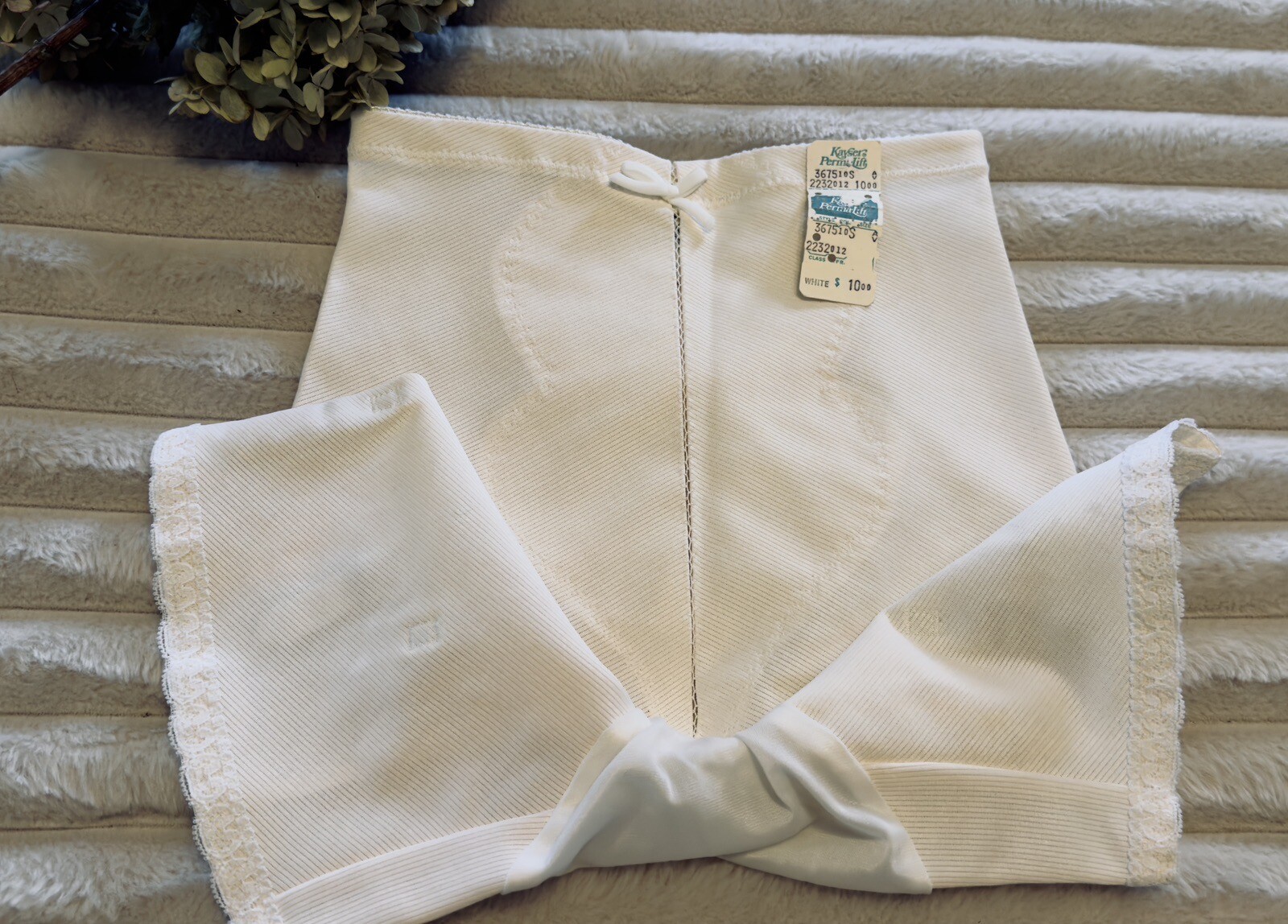 Deadstock 50s Kayser PermaLift Mesh Bottom Girdle Hid… - Gem