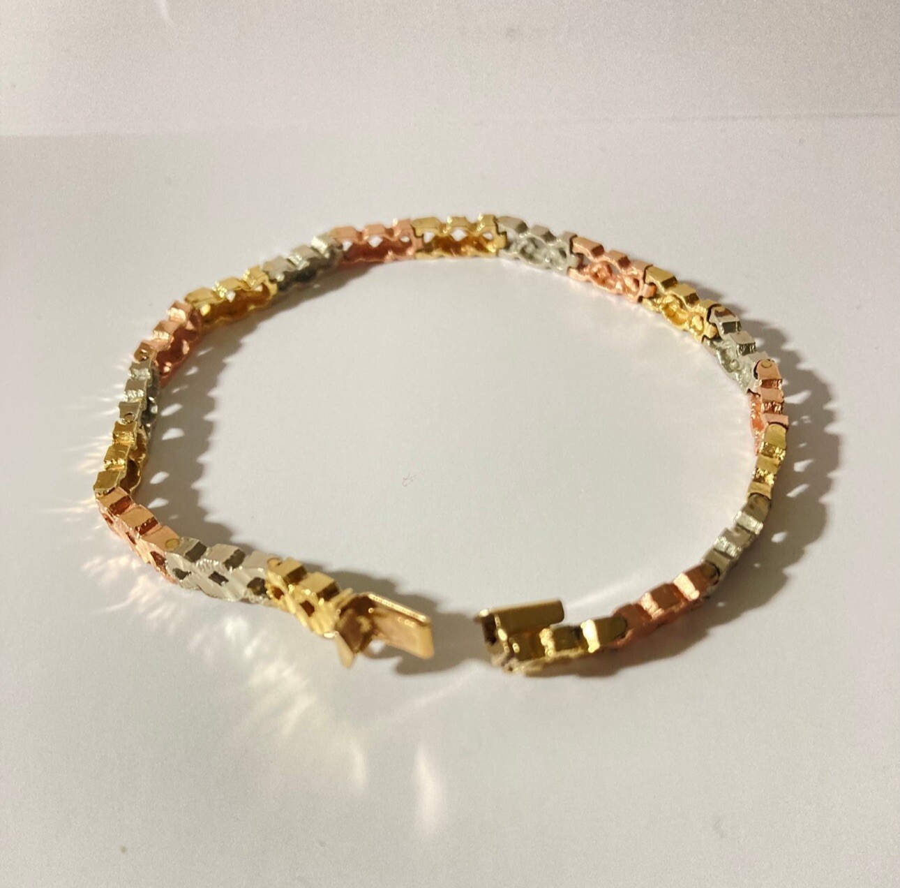 14K Solid Tri-Colored Gold Bracelet - Gem