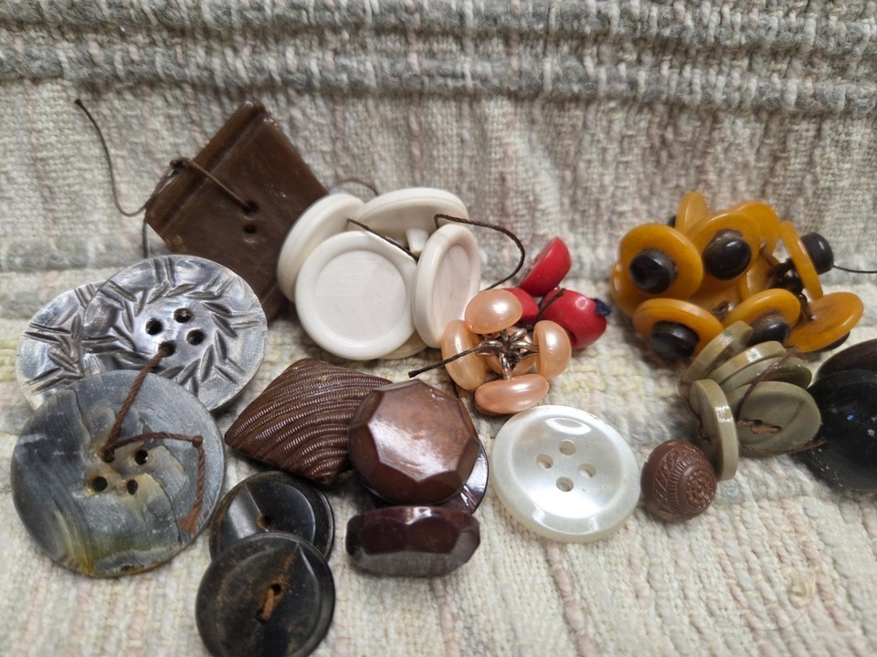 Vintage Clothing Buttons Lot of 30 very unique pieces | eBay