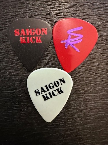 SAIGON KICK #1/ EARLY 1990'S /PICK LOT OF (3) AUTHENTIC TOUR GUITAR ...