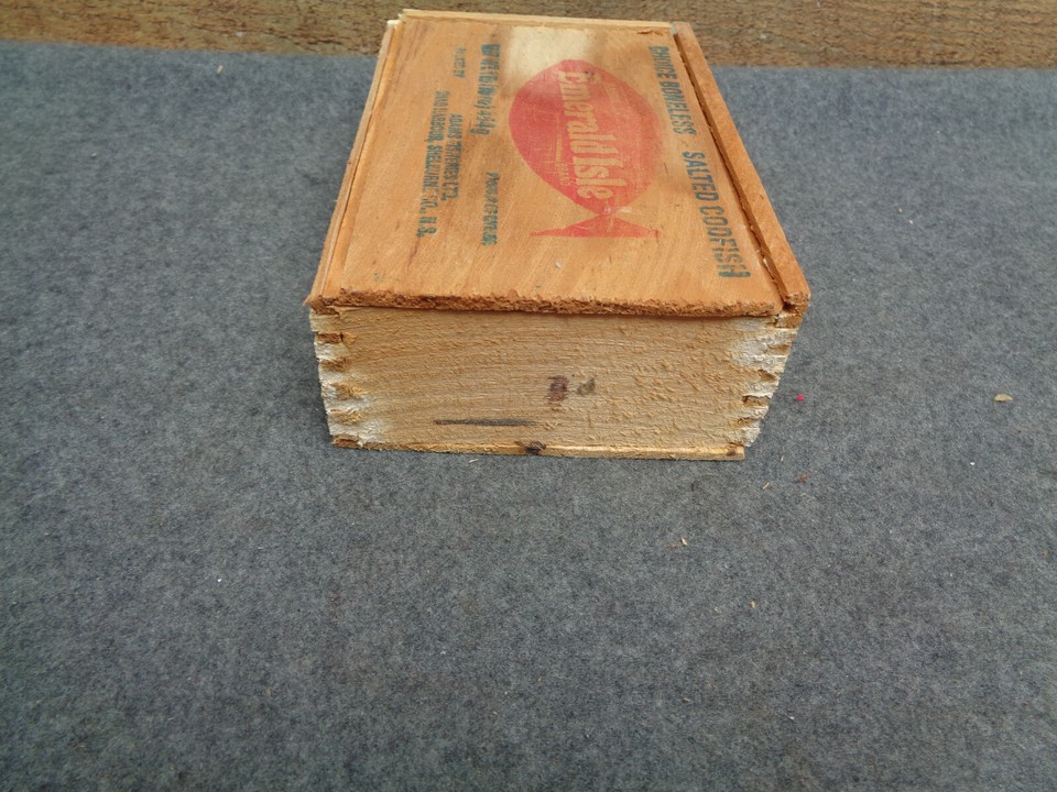 Vintage Wood Cod Fish Box - Emerald Isle Choice Boneless Salted Codfish ...