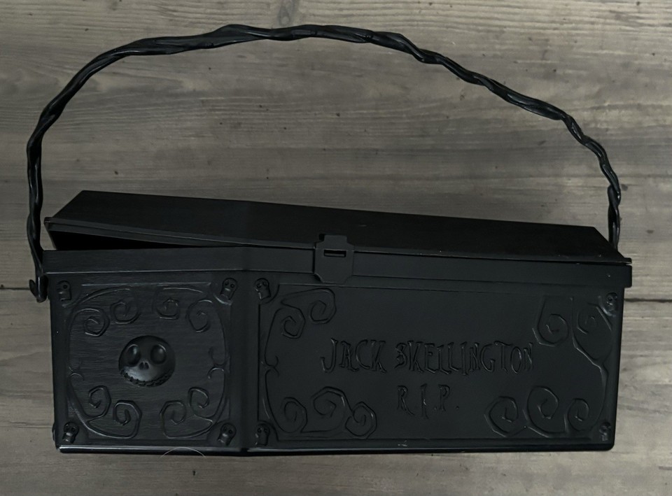 NIGHTMARE BEFORE CHRISTMAS JACK SKELLINGTON R.I.P. COFFIN POPCORN ...