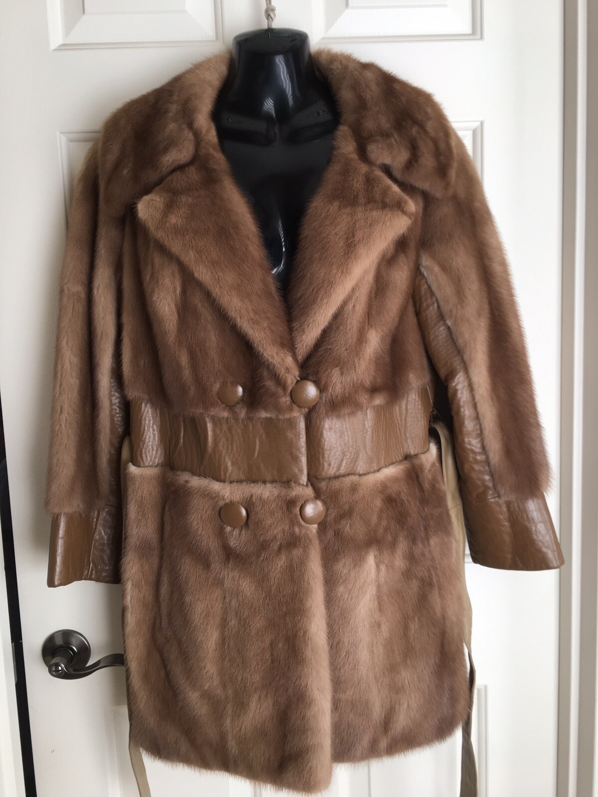 Beautiful Vintage Mink And Leather Jacket Women’s Siz… - Gem