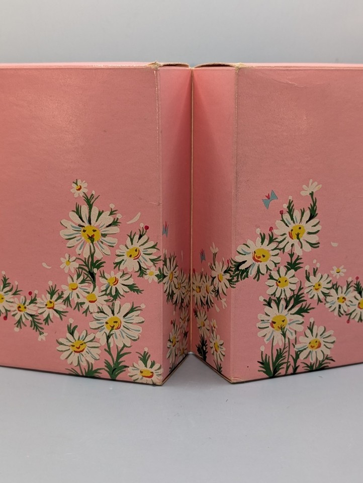 Vintage 1950's Avon Daisies Won't Tell Soap on a Rope and Bubble Bath ...