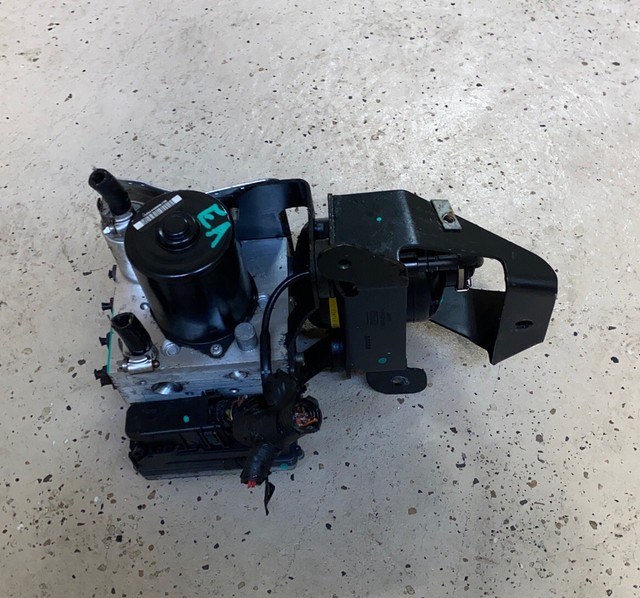 2006 Ford Escape Hybrid ABS Brake Pump Booster Module Assembly for sale ...