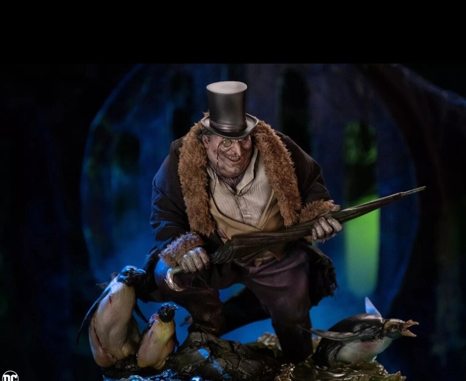 Sideshow DC Comics Batman The Penguin Premium Format Figure 1/4 Scale ...