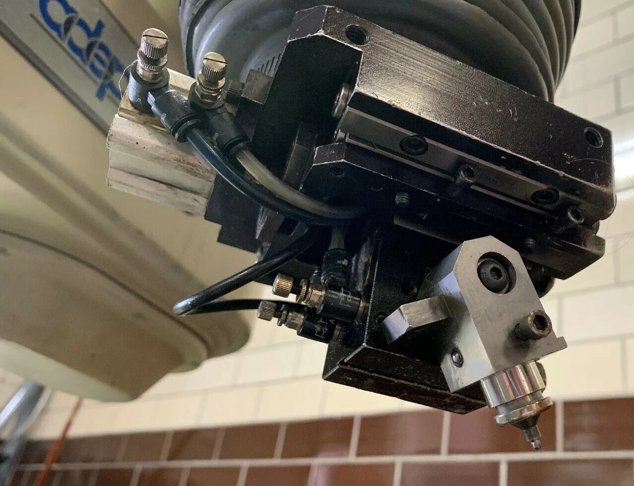 Adept Robot AdeptOne-XL With Adept Controller MV-10 PA-4 *Warranty* | eBay