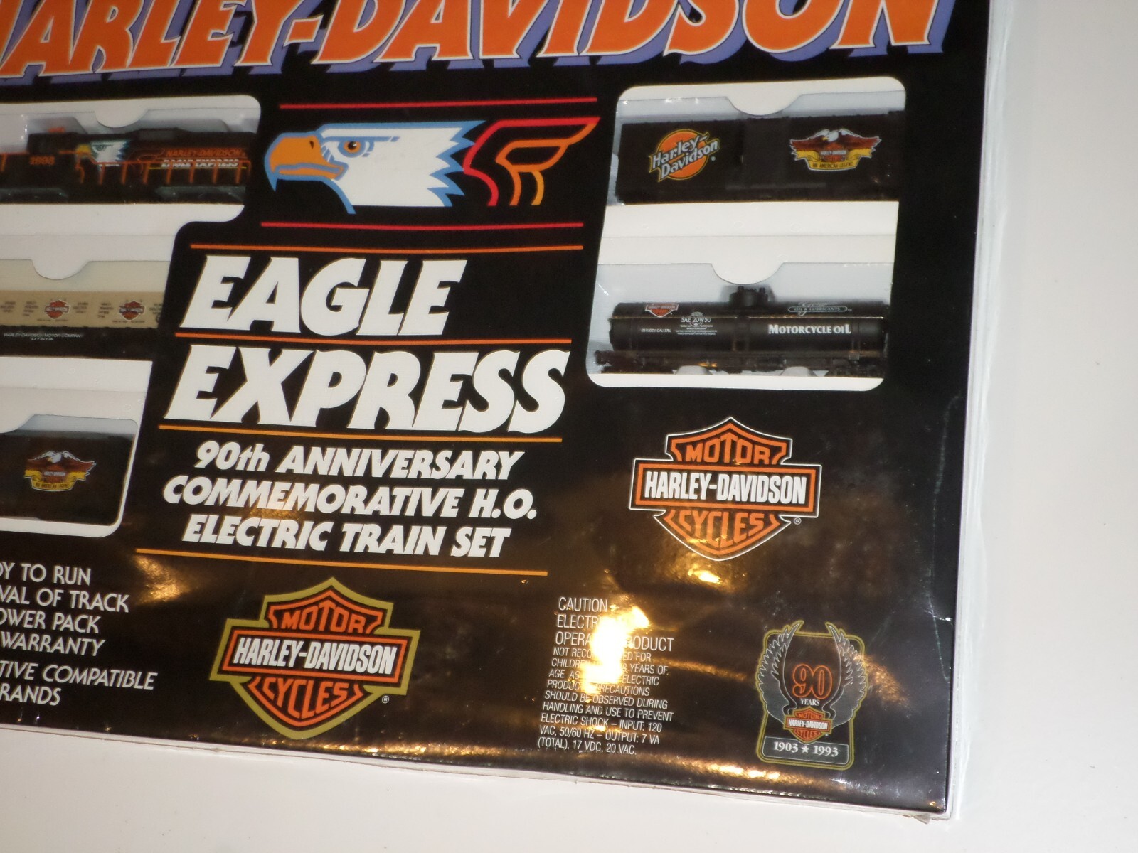 HARLEY DAVIDSON EAGLE EXPRESS - 90TH ANNIVERSARY HO ELECTRIC TRAIN SET ...