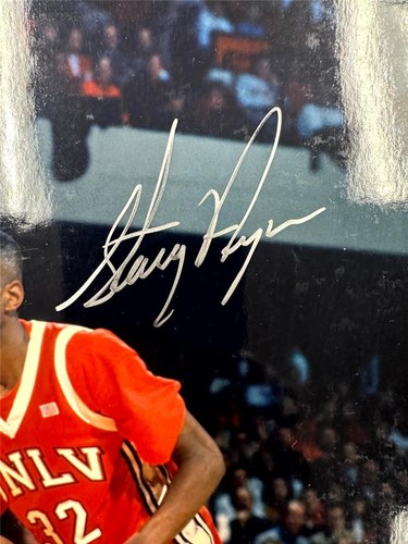 Stacey Augmon FULL Autograph signed UNLV 8x10 Photo Hawks ~ BAS Beckett ...