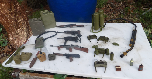 Lot of 27 - 21st Century Toys Rifles and Assorted Accessories | eBay