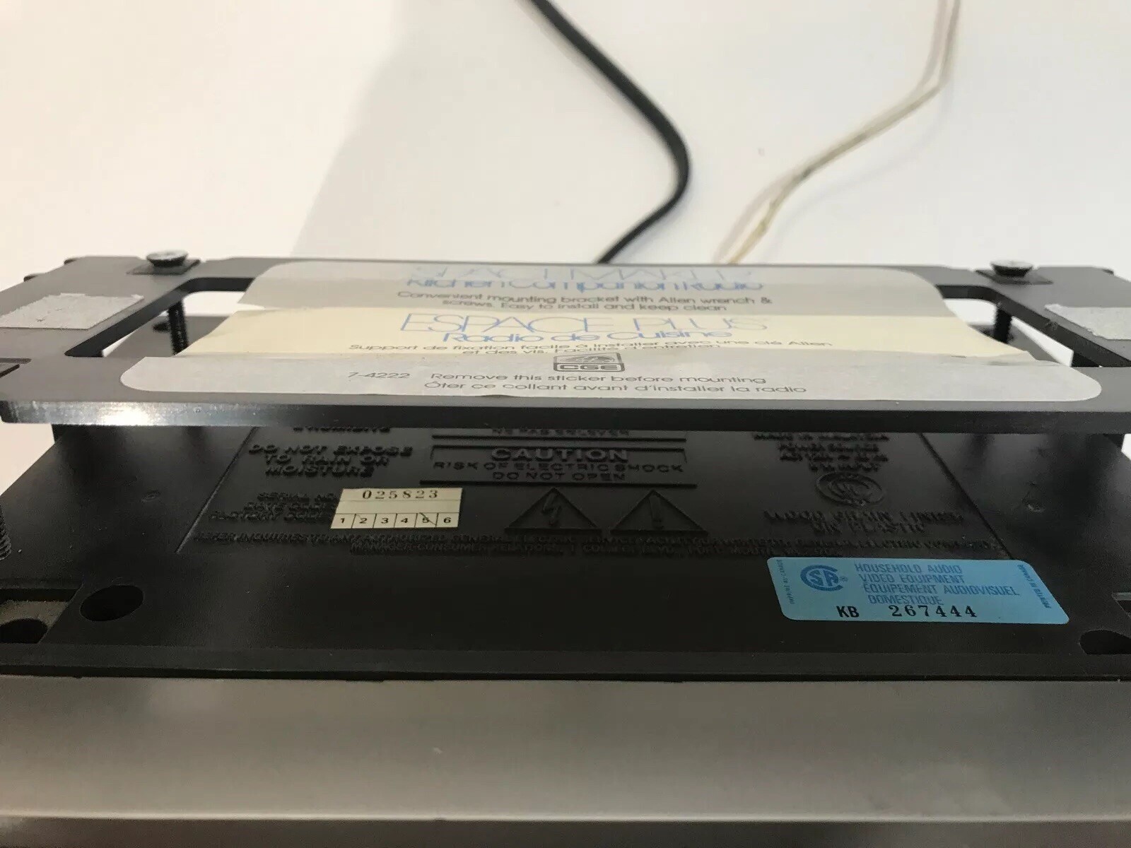 Vtg General Electric Spacemaker Kitchen Companion AM/FM Radio 7-4222 W ...