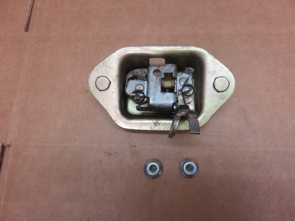 89 90 91 92 93 94 NISSAN 240SX S13 HATCHBACK trunk lock latch, 2 nuts ...