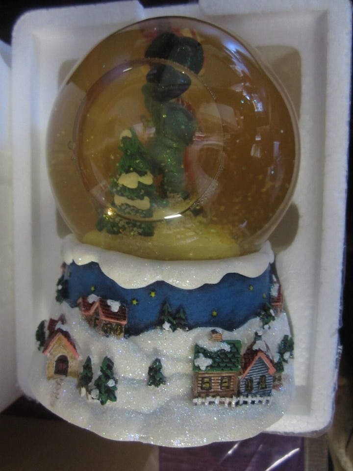 Vintage Sankyo Snowman Music Snow Globe for Christmas OPEN BOX music ...