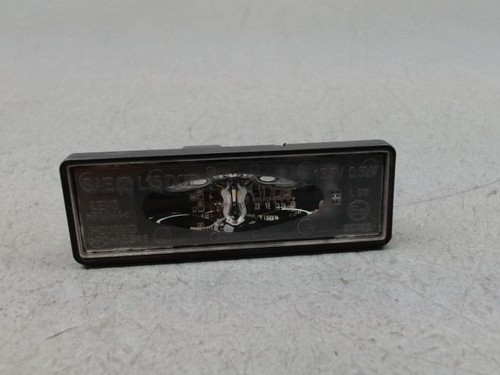 🇮🇹 LUCE DESTRA DELLA TARGA RENAULT CAPTUR 265101139R ♻️ 3007546803536 ...