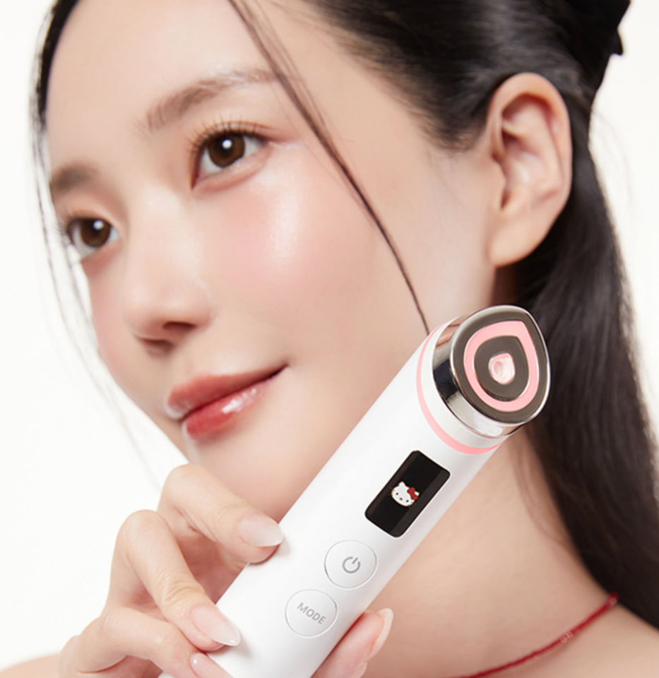 Medicube Age-R Booster Pro Hello Kitty Edition / Medicube Hello Kitty ...