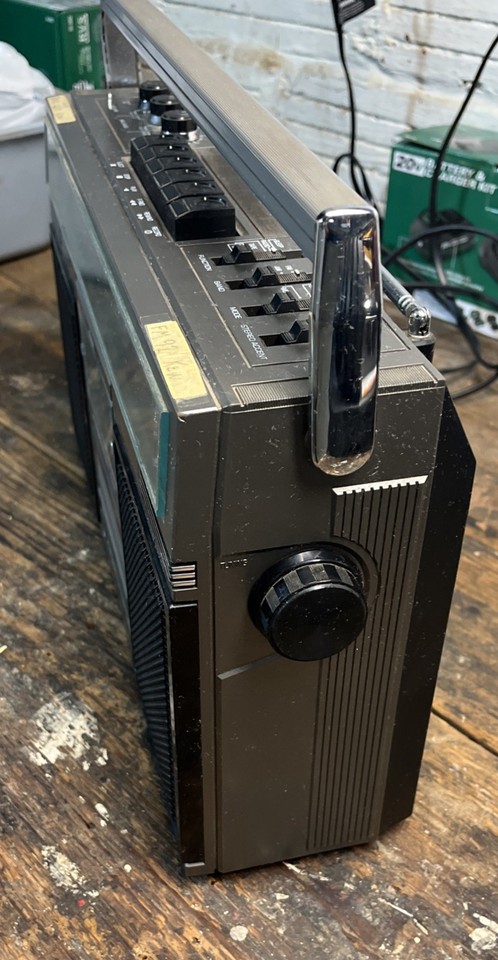 Vintage General Electric Boombox AM/FM Stereo Cassette Player GE 3 ...