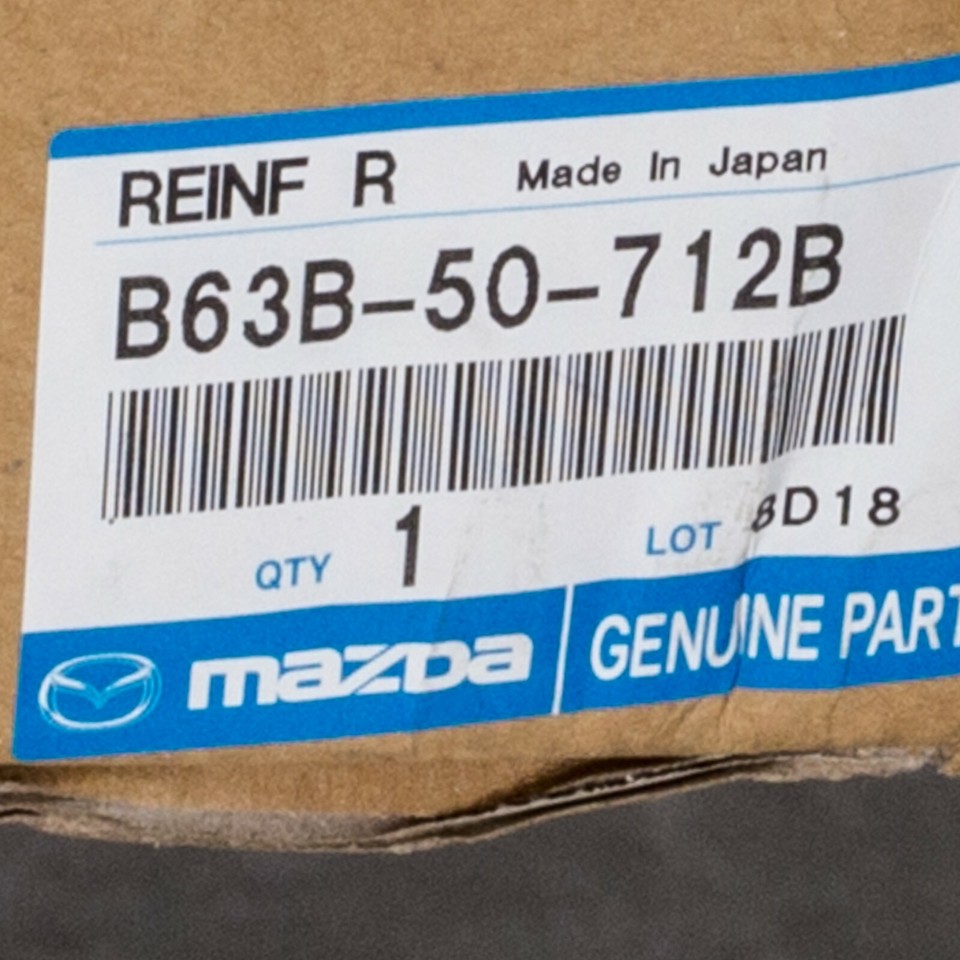 OEM NEW Mazda 2017-2018 Mazda3 Front Reinforced Radiator Grille B63B-50 ...