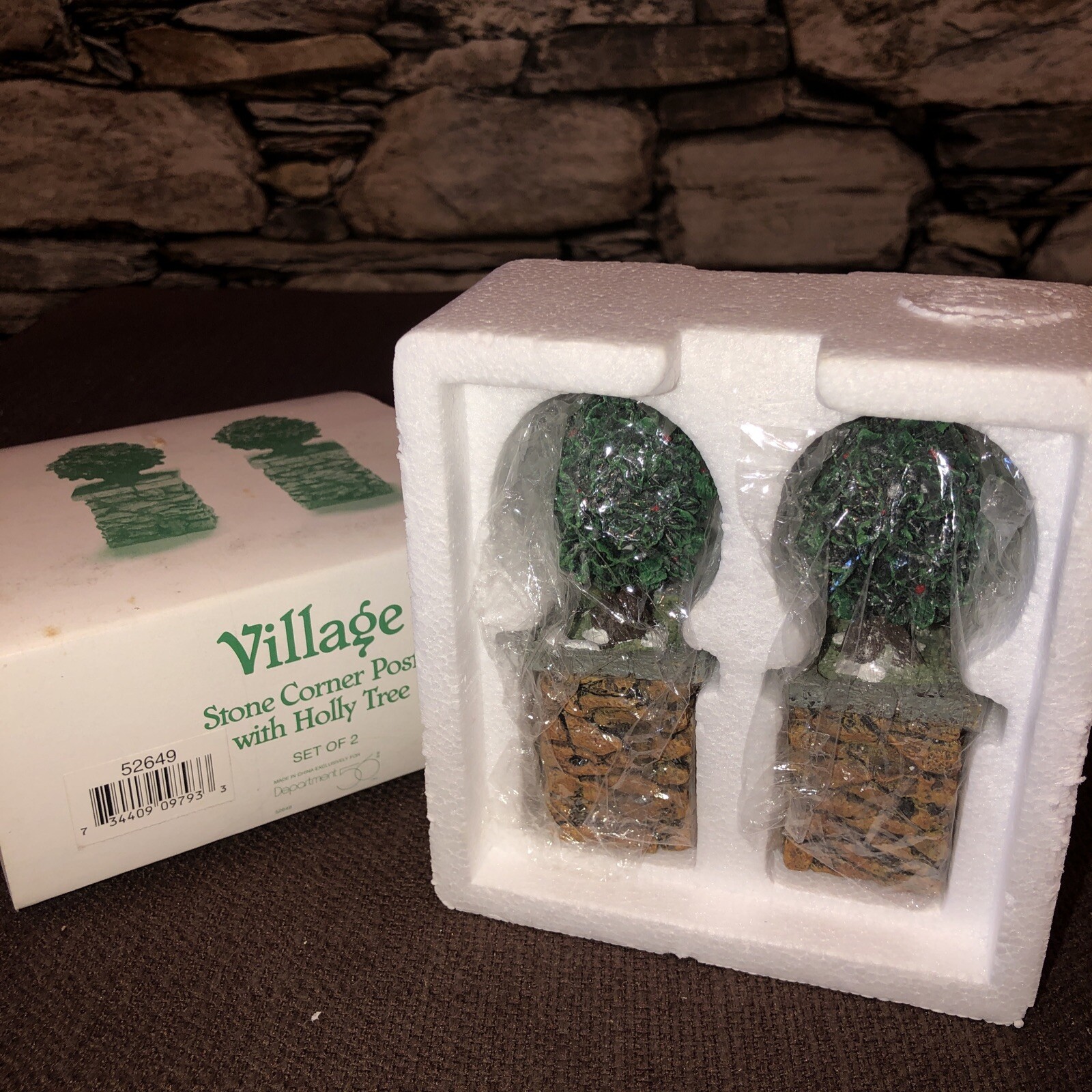 Department 56 Village Stone Corner Posts with Holly Tree 52649 Retired ...