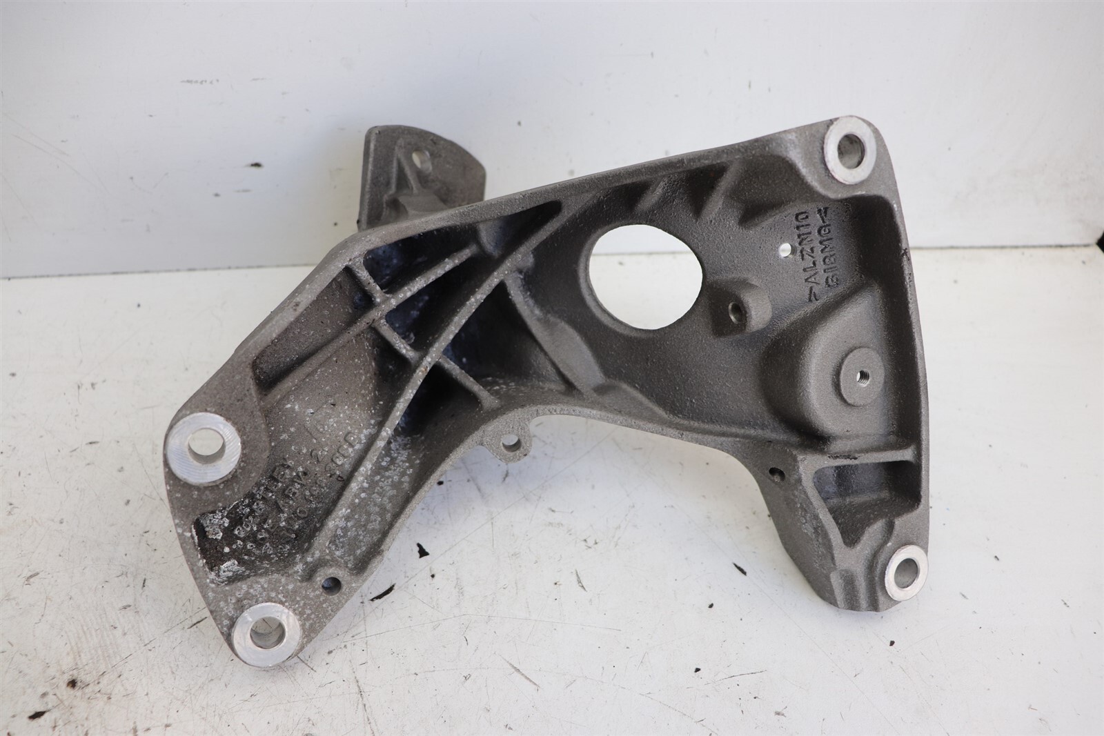 Bentley Continental GT Coupe 2004 W12 Engine Mount Bracket RHS ...