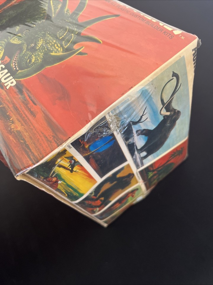 1972 Aurora Spiked Dinosaur Prehistoric Scenes Factory Sealed Model Kit ...