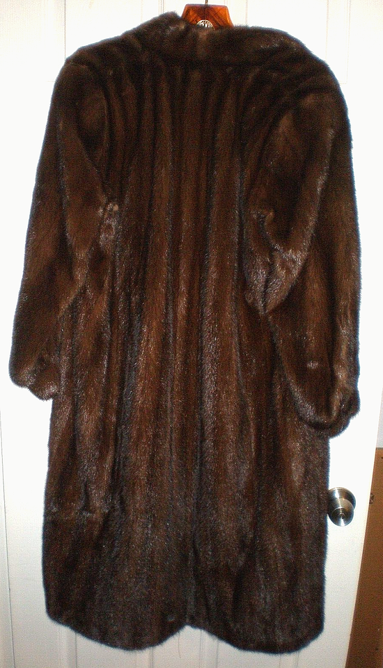 ELEGANT LONG MINK BEAUTIFUL NATURAL MAHOGANY MINK COAT SIZE MEDUIM ...