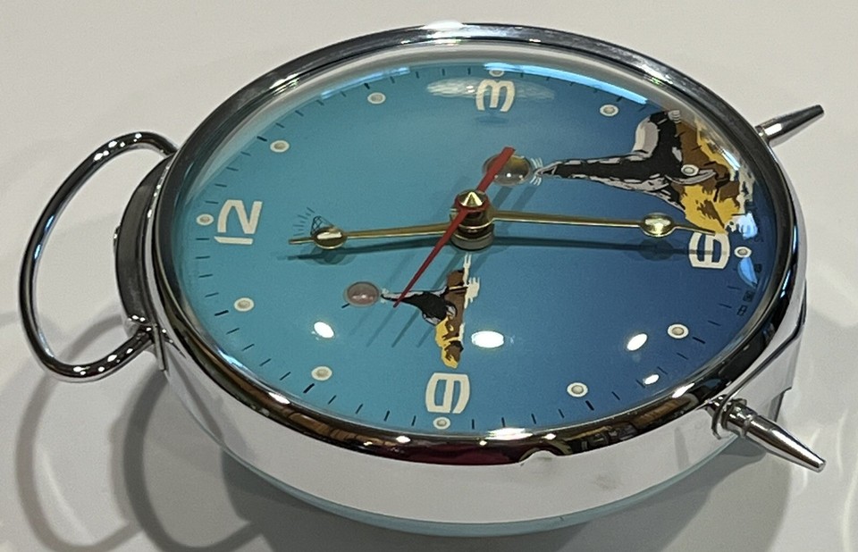 Vintage Shanghai China Diamond Animated Seal Alarm Clock Ball Circus ...