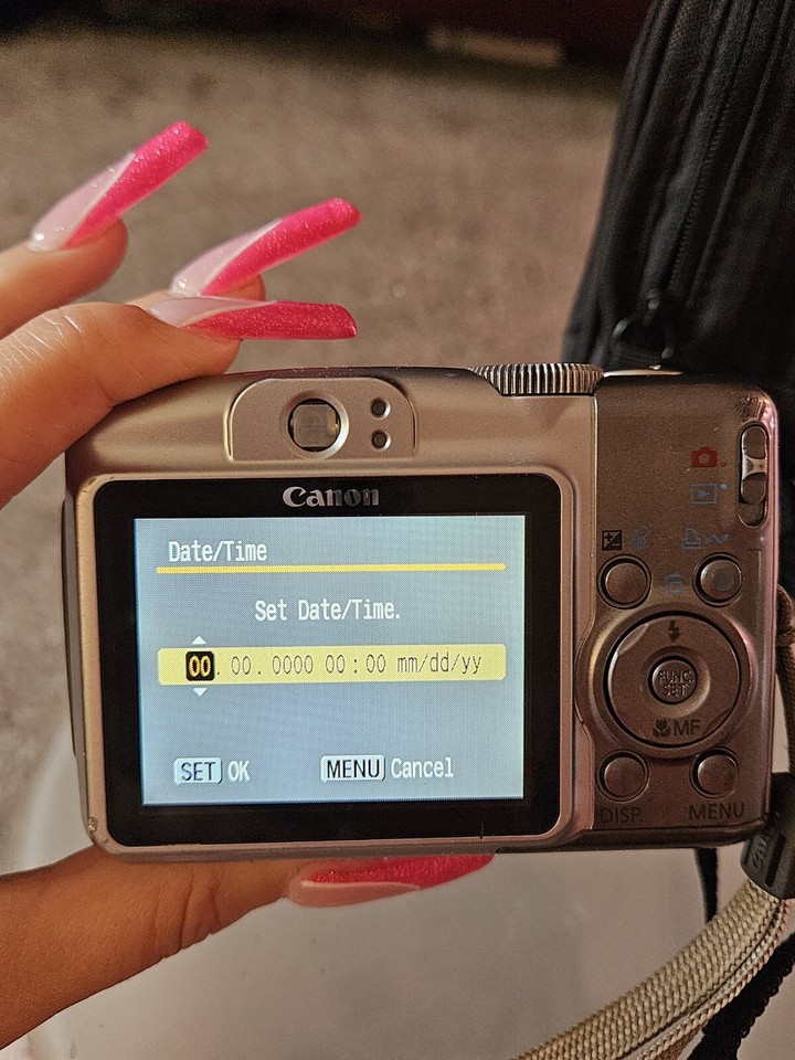 Canon Powershot A720 IS Digital Camera 8MP Working (READ DESCRIPTION ...